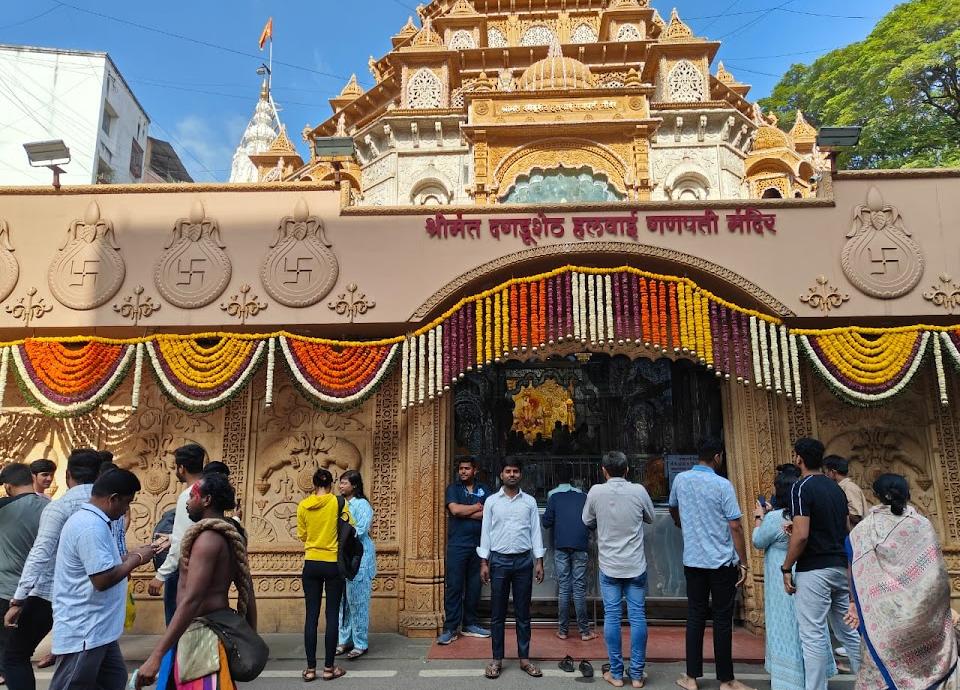 Where is Shreemant Dagdusheth Halwai Ganpati Mandir (Pune, India) Reasons to Visit the Shreemant ...