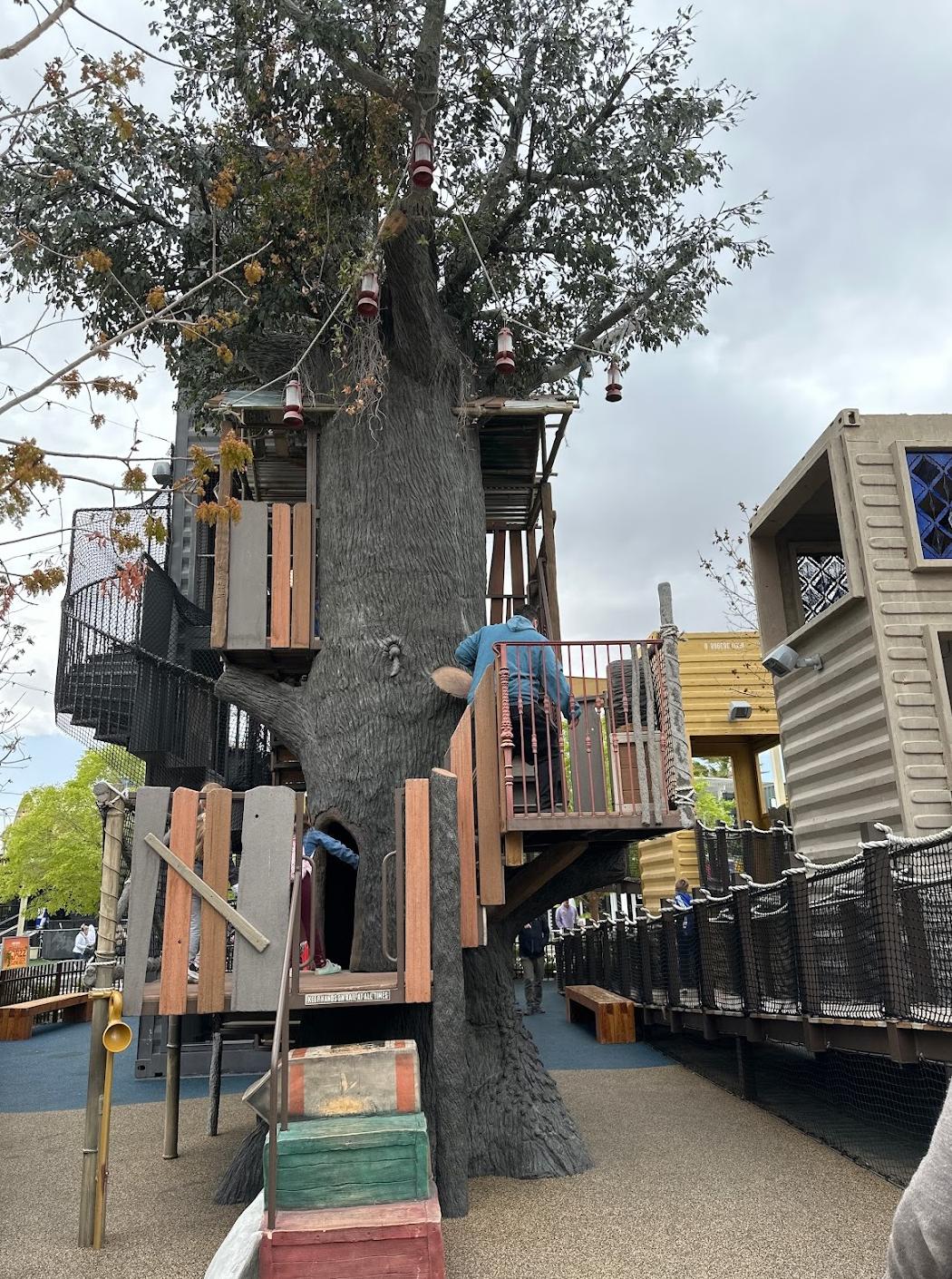 Where is Downtown Container Park playground (Las Vegas, United States ...